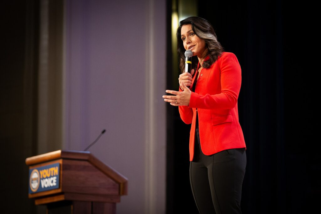 Tulsi Gabbard to Campaign for Kari Lake After Leaving Democratic Party ...